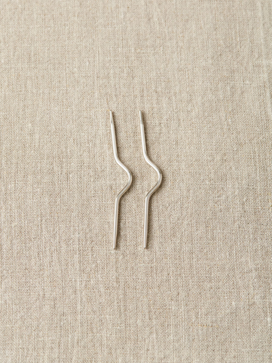 Tejidos de coco | Agujas de cable de metal curvadas – Lift Bridge Yarns